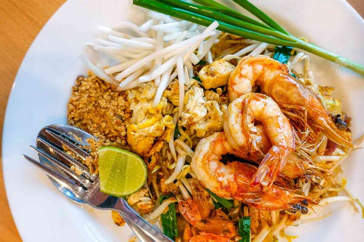 Top 20 Most Popular Thai Dishes (With Photos)