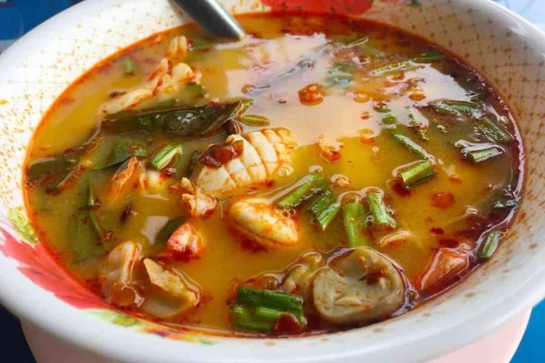 Top 20 Most Popular Thai Dishes (With Photos)